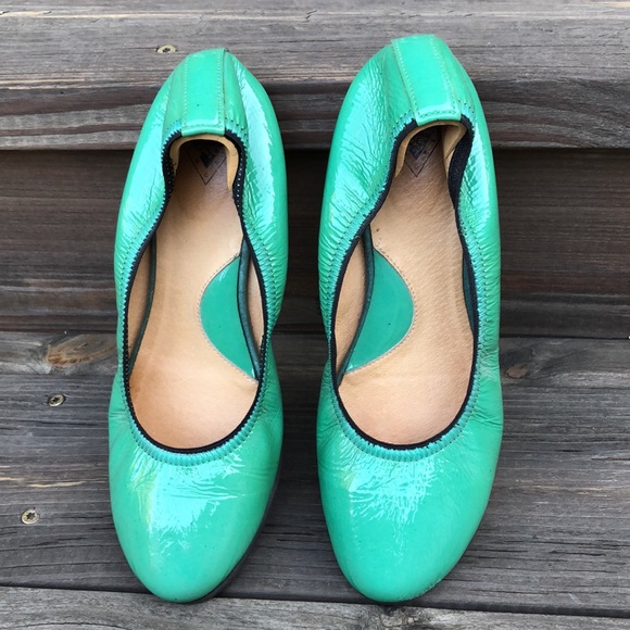 John Fluevog | Shoes | Host Pick 75 Fluevog Amie Ballet Flats Patent ...